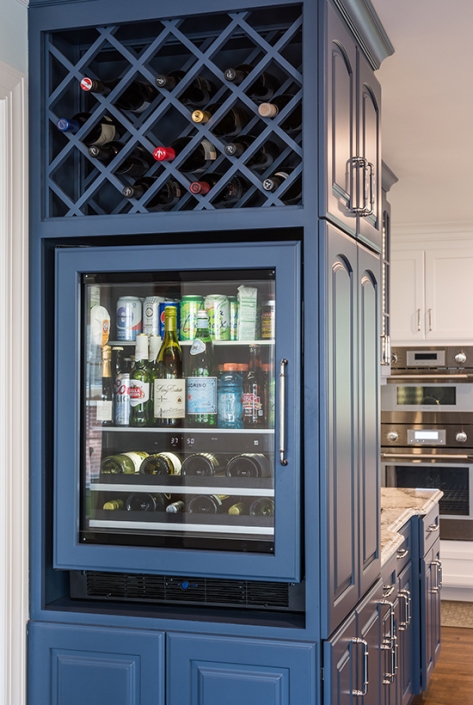 A New Arlington Colonial Kitchen Ideal for Entertaining - Remodeling ...